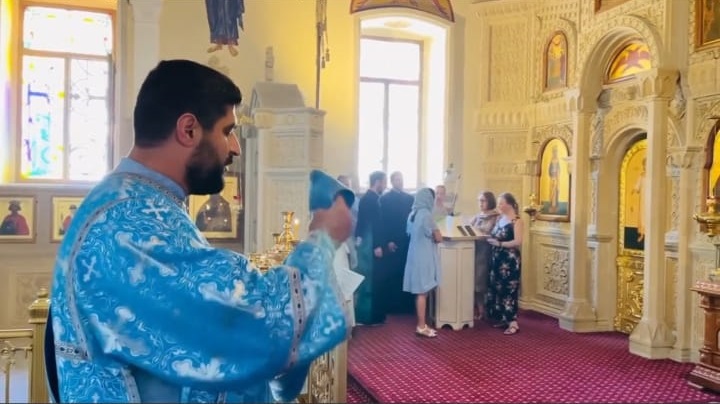 Kilsədə ilk dəfə Azərbaycan dilində dua edildi-VİDEO - Veteninfo.Az